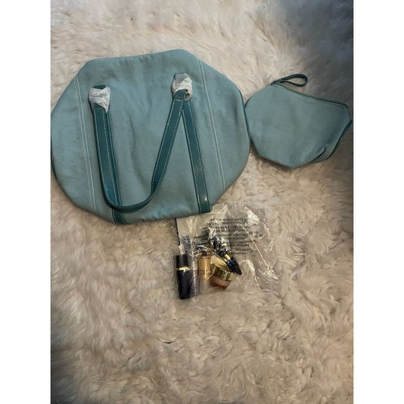 Estee Lauder | Bags | Estee Lauder Tote Bag Plus Makeup Bag With ...